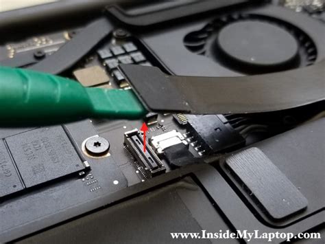 Replacing Damaged Headphone Jack In 13 Inch MacBook Air A1466 Inside My Laptop