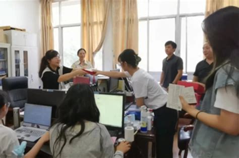 教诲如春风师恩似海深 文学与新闻传播学院教师节献礼恩师活动温情开展 中南大学学生工作网
