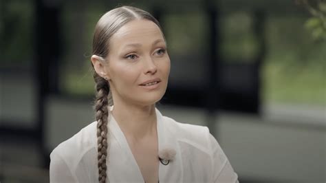 Жена Децла Он был городским самураем идущим по пути правды