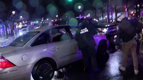 Кола се вряза в кортежа на американския президент Джо Байдън ВИДЕО Nova