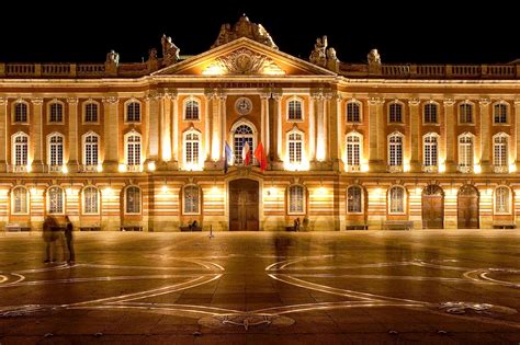 10 Best Things To Do After Dinner In Toulouse Where To Go In Toulouse At Night Go Guides