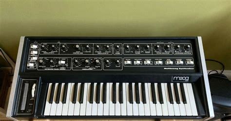 Original 1970s Moog Multimoog Analog Vintage Synthesizer Sn 1972