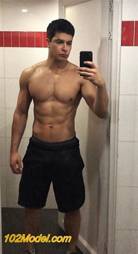 Trai T Y Body Gym P Sexy G Ng M T I N Trai Nam T Nh G I T Nh Sam