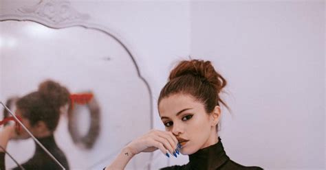 Selena Gomez Completa 24 Anos Veja Evolução De Estilo Da Cantora Estadão