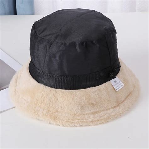 Badu Bg Едноцветни шапки с кофа Дамски шапки от агнешка вълна с изкуствена кожа Рибарски шапки