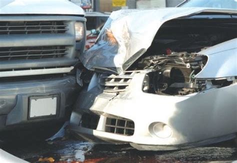 Automatic Accident Detection And Ambulance Rescue Using An Intelligent Traffic Light Control