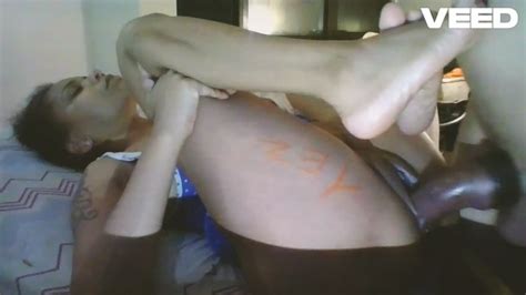 ЛЕСБИЯНКА БЕРЕТ САМЫЙ ТОЛСТЫЙ КОРИЧНЕВЫЙ ЧЛЕН НАСТОЯЩИЙ