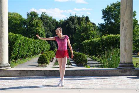 Tom Gold Dance Returns To The Marlene Meyerson Jcc Manhattan Tom Gold Dance