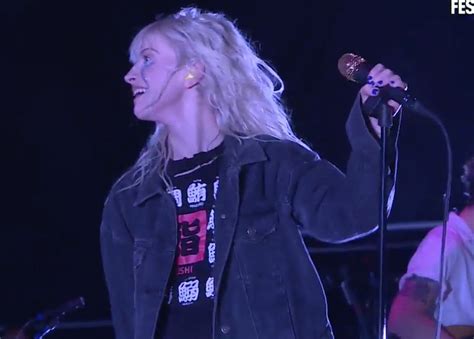 Paramore On Stage At Personal Fest 2017 In Buenos Aires Argentina 11