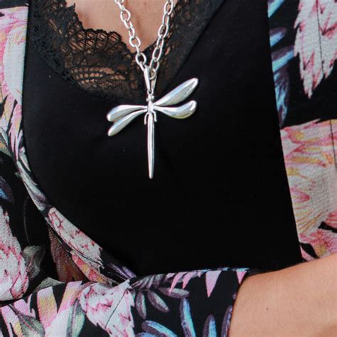 Dije Libélula Gigante Con Cadena En Plata Lola Ramos