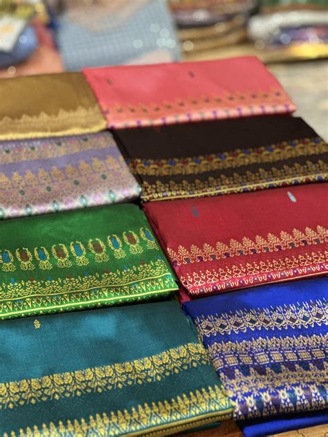 រីករាយ លក់សំភារះកាត់ដេរ និង ក្រណាត់ប៉ាក់ ហូល និងក្រណាត់គ្រប់ប្រភេទ Added A រីករាយ