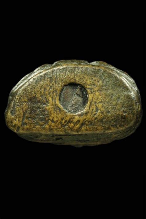 หลวงพ่อยอด วัดหนองปลาหมอ รุ่นแรก 3500 Vip Amulet ศูนย์รับเช่าพระเครื่องให้ราคาสูง