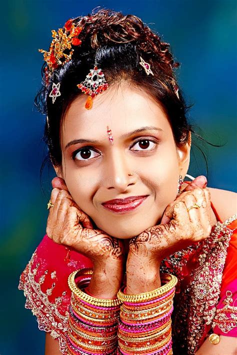 милая девушки индийская стоковое фото изображение насчитывающей конец 2895602