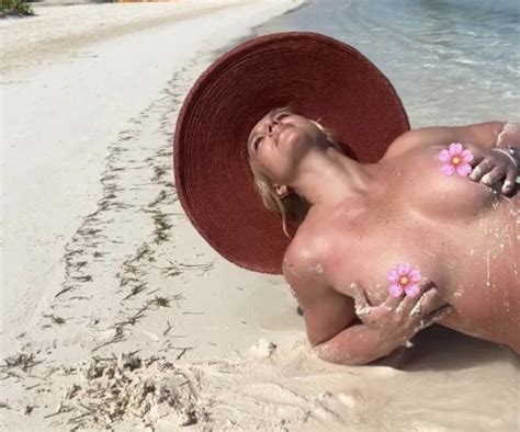 Britney Spears Nude Porn Pictures Xxx Photos Sex Images 4055235 Pictoa