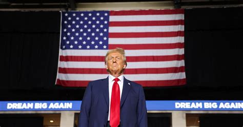 인종차별 논란 트럼프 어떻게 흑인·히스패닉 유권자 지지 얻었나