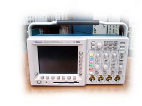 Tektronix Tds3052b Digital Storage Oscilloscope 500mhz 51 Off