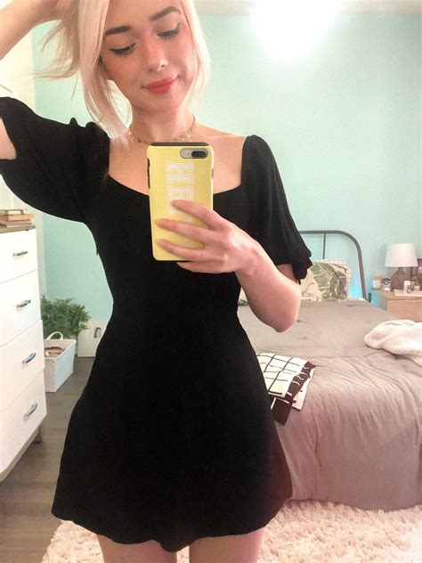 I Love The Dress Scrolller