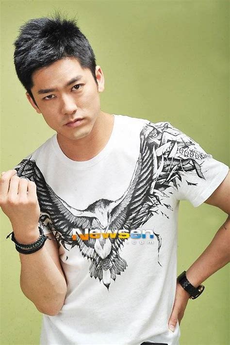 Lee Yong Woo Picture 이용우 Hancinema