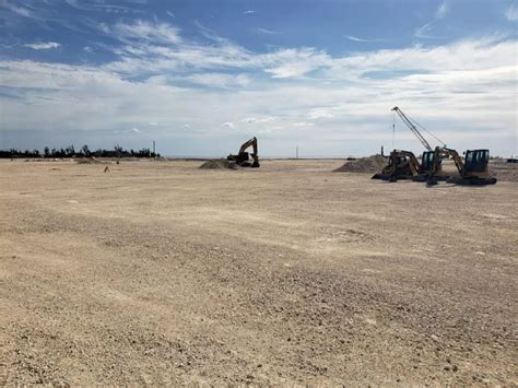 New Dock Expands Carnivals Celebration Key Capacity