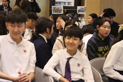 С БУЯННЭМЭХИЙН ЗОХИОЛЫН УНШЛАГЫН ДОЛОО ХОНОГ БОЛЖ ӨНГӨРЛӨӨ Соёлын бүтээлч сар ын Түүхэн