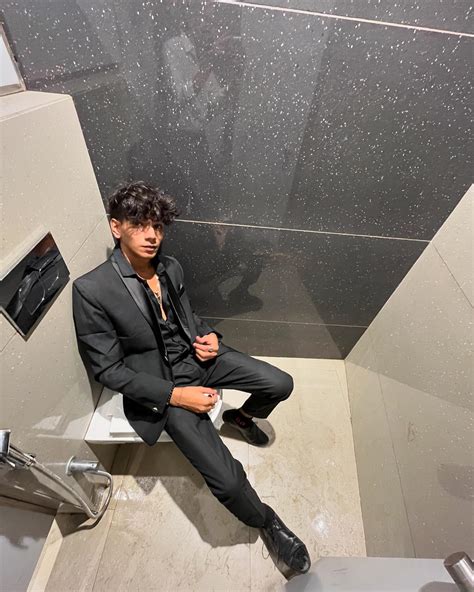 Nikhil Mali Nikhxlmali • Instagram Photos And Videos