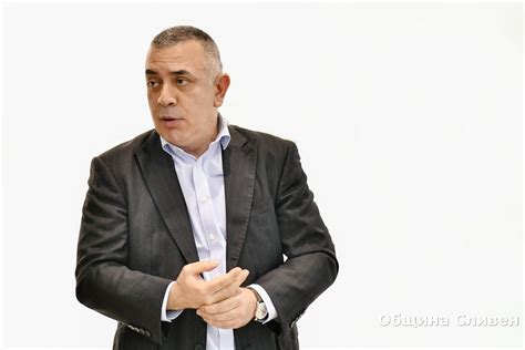 Стефан Радев кмет на Сливен за разкопаните от ВиК улици Хората са прави търпението ни се изчерпва