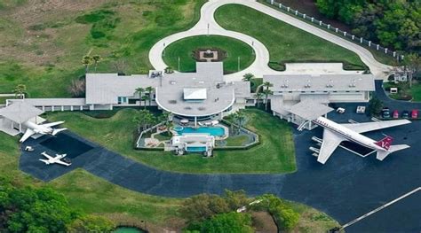20 Custom Private Jets That Are Just Messed Up