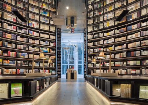 Zhongshuge Hangzhou Bookshop Features Mirrored Ceilings