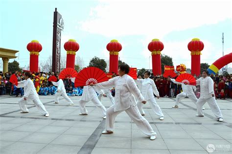 中华功夫扇 夫扇中夫 太极夫扇第二套 大山谷图库