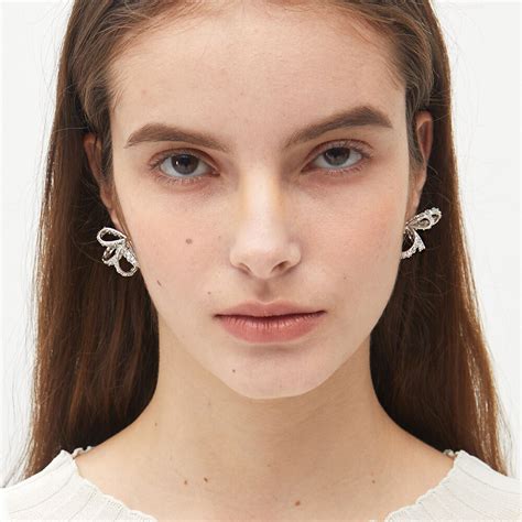 유노이아 언발란스 볼드 귀걸이 실버 감도 깊은 취향 셀렉트샵 29cm