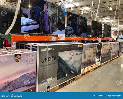 Costco Wholesale Shopping Club Editorial Photography Image Of Lower