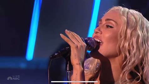 Are Miley Cyrus And Fletcher At Holly Stine Blog
