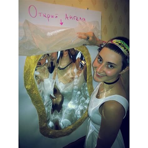 Съвременна приказка за ангели в новаторска изложба