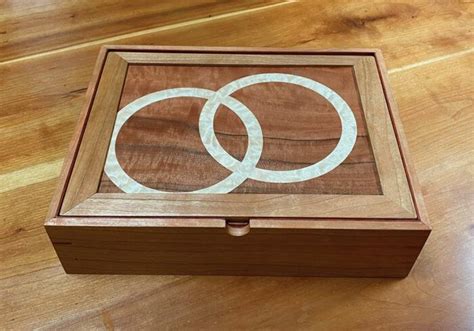 Interlocking Love On A Wooden Box Finewoodworking