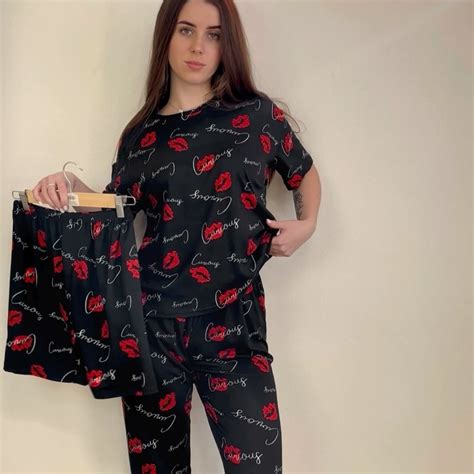 Лана Набір 3 ка чорному кольорі 😍 До набору входить шорти штани і футболочка😉 🌸розмір S M