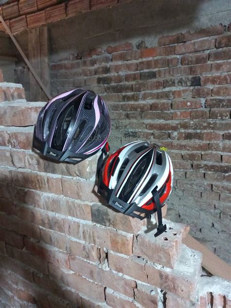 Продавам каски за детско колело Части и аксесоари за велосипеди