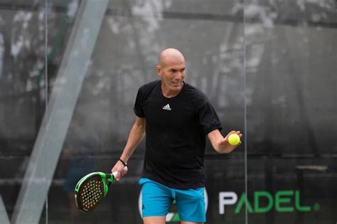 قابی دیدنی از زین الدین زیدان در کنار همسر و پسر جذابتر از خودش