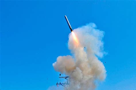 日本美軍基地 擬部署中程飛彈