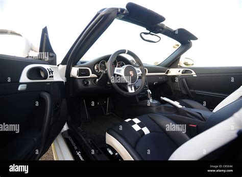 2011 Porsche 911 Speedster Limited Edition Convertible Sports Car