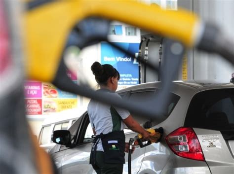 Mundo Positivo Petrobras Aumenta Preço Da Gasolina Em 074 Nas