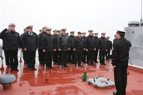 Два съда от Флотилия бойни и спомагателни кораби отбелязаха своите празници