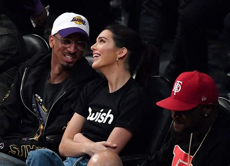 Kendall Jenner Mocked For ‘brave Personal Announcement — To Hawk New