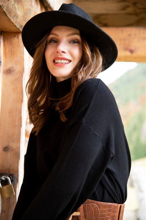 Exit Model Management Petra M