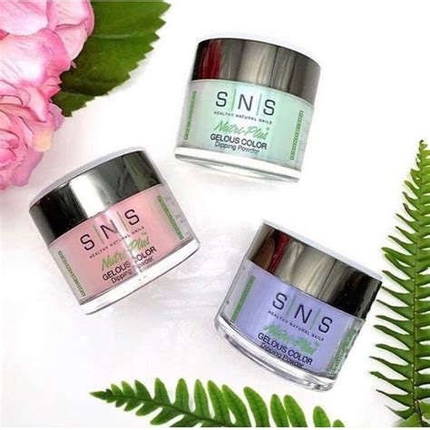 МАНІКЮР ПЕДИКЮР БРОВИ ОДНОЧАСНО ЛЬВІВ ПІВДЕННИЙ Пудрове покриття або Dip System Ідеально