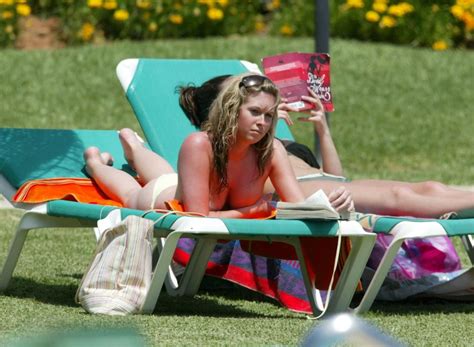 Brooke Kinsella Topless Photos Thefappening