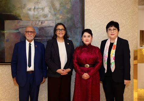 Канад Монголын парламентын бүлгийн дарга Мишель Одетт той уулзав