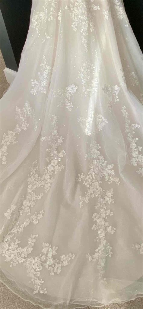 Enchanting By Mon Cheri Sample Wedding Dress Save Stillwhite