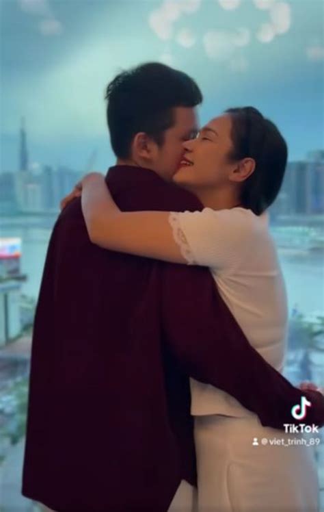 Vi T Trinh G Y Tranh C I V M H N Con Trai Tu I N I C Ng C Ng