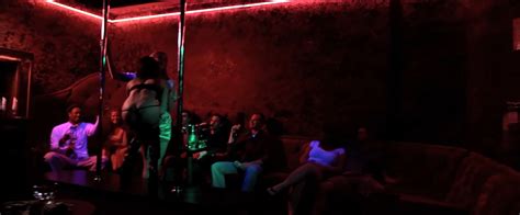 Nude Video Celebs Chelsea Reeves Sexy Blackout 2013