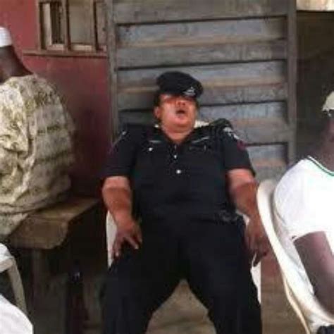 Hilarious Photos Of Police Officers Caught Sleeping On Duty Jokes Etc